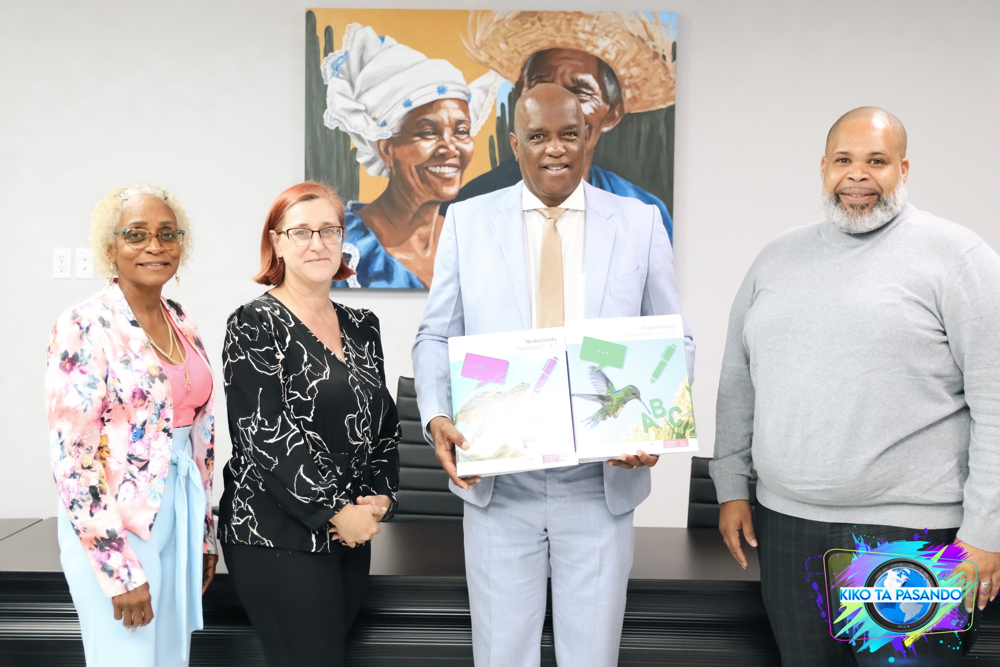 ENTREGA DI MAS MATERIAL PA ALUMNO – KIKO TA PASANDO