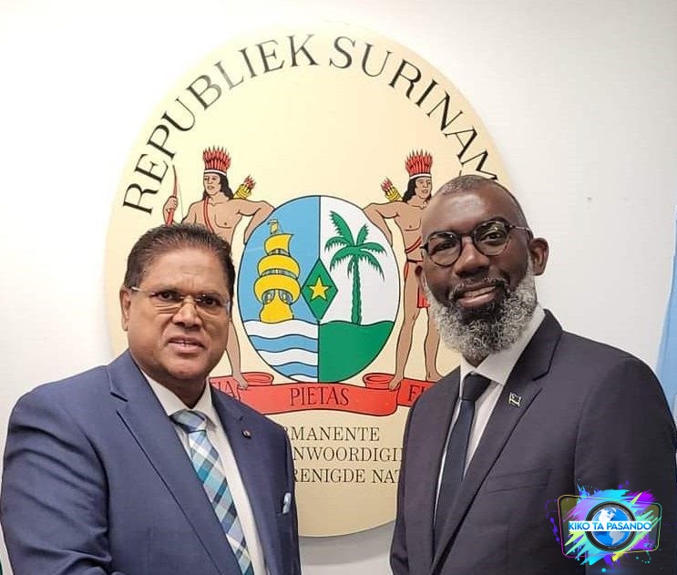 Presidente di Sürnam ta bishitá Kòrsou otro siman / Officieel bezoek ...