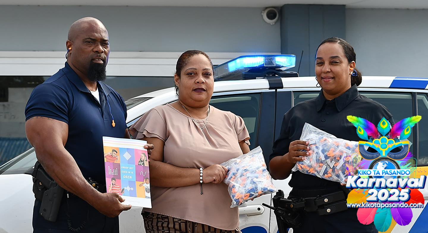 Quota Club ku tur aña di nobo ta kuida nos polisnan su orea durante di ...